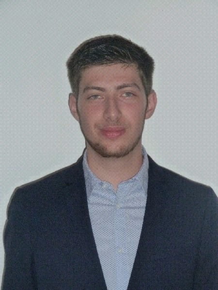 Romain FROCIONE (Le Groupe La Poste à Paris-15E-Arrondissement) - Viadeo